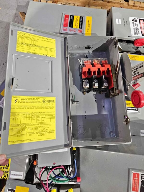 Pallet Lot Service Disconnect Switches | Fusible or Non-Fusible Bulk ...